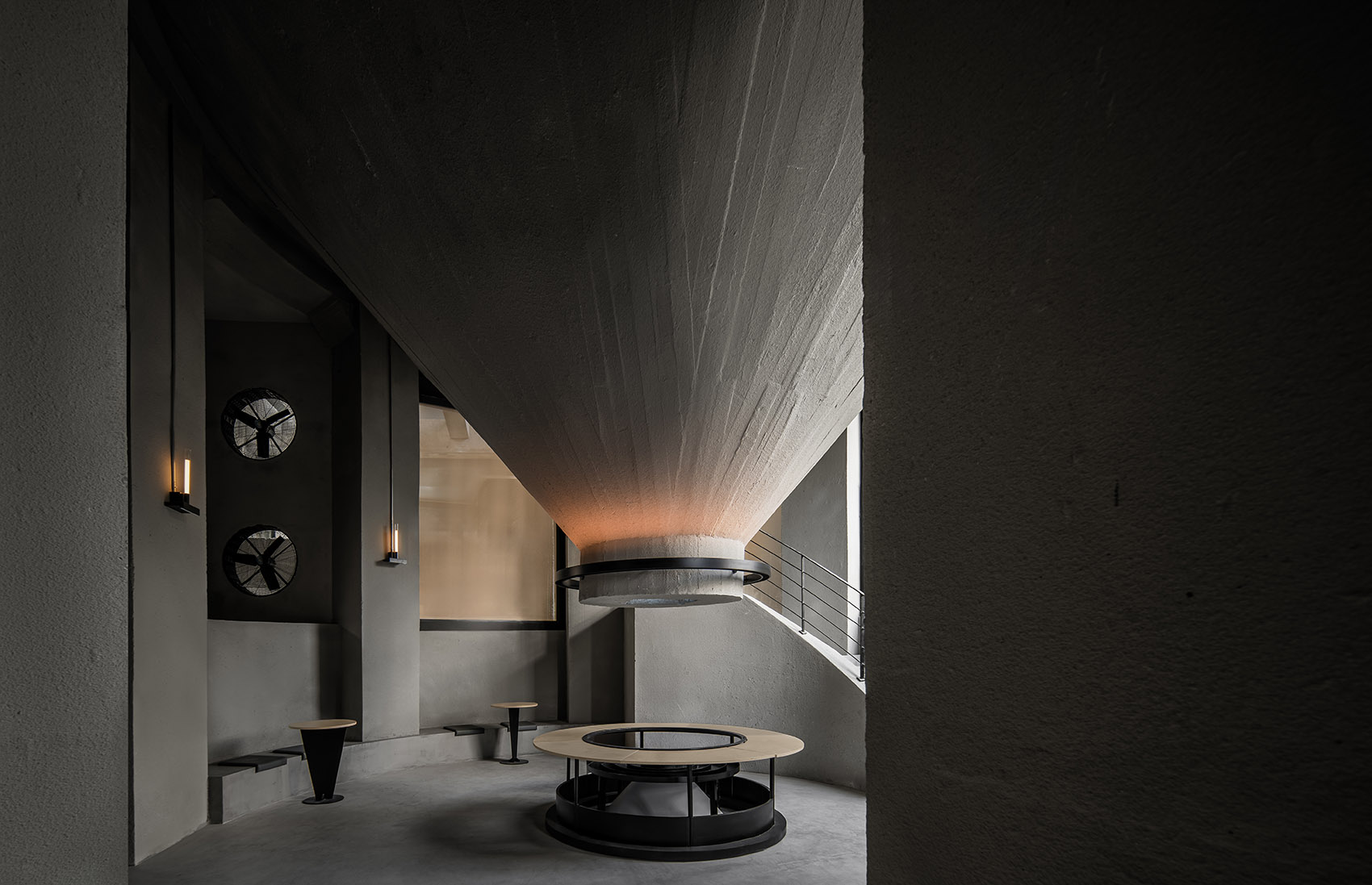 PAOMACHANG -Shanghai Gate M West Bund Dream Center by GE Space Design ...