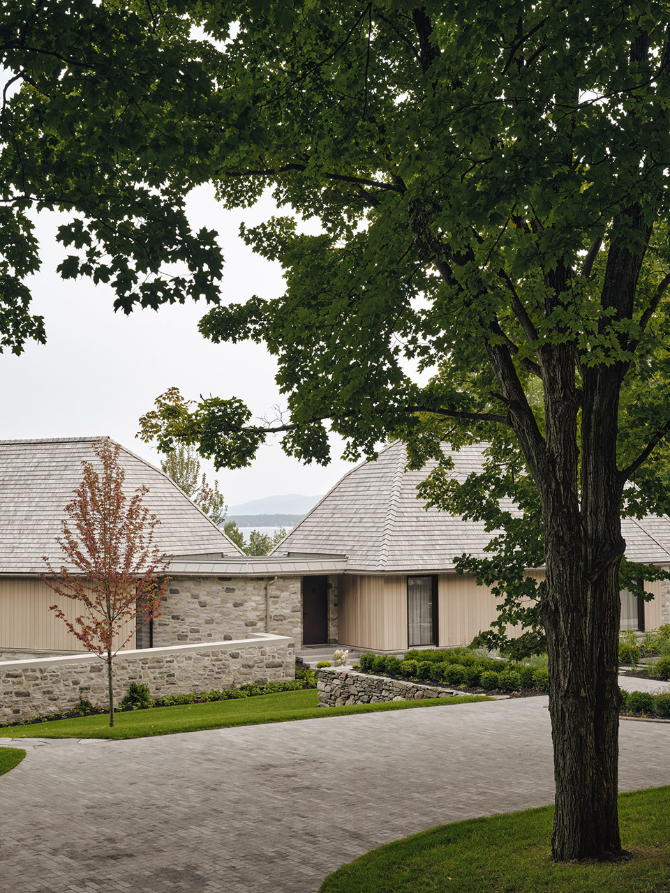 BROM Residence by AtelierCarle - 谷德设计网