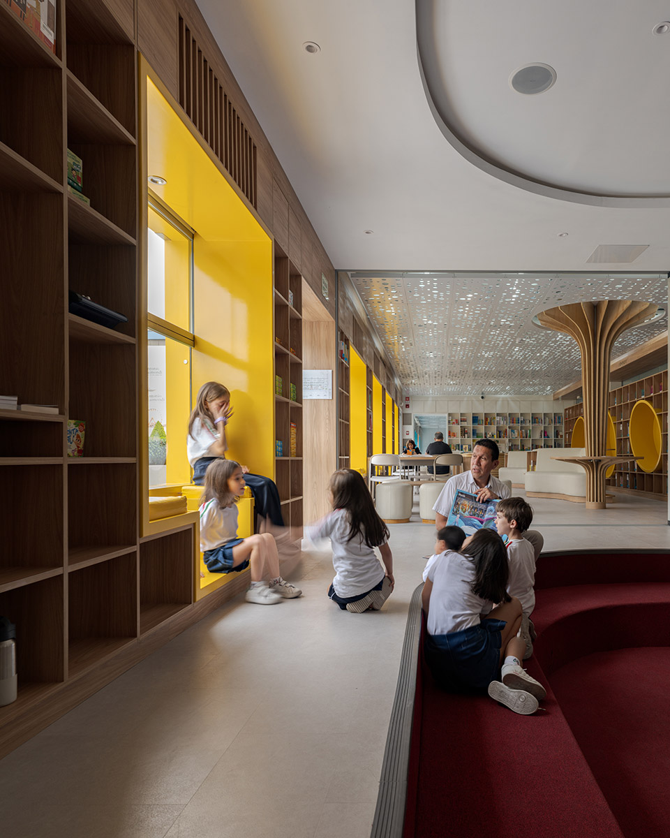 Antonio Raimondi College Library by TERRITORIA - 谷德设计网
