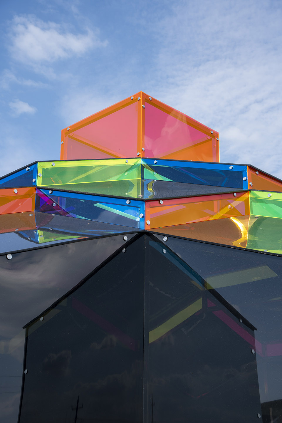 Modern Mongolian Ger Installation – Hotless Pavilion by Ger ...