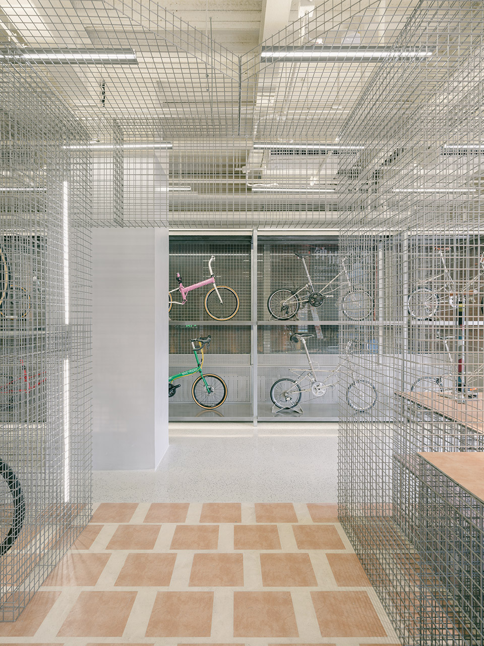 The Future Ruin – AITASHOP Beijing by Yatofu Creatives - 谷德设计网