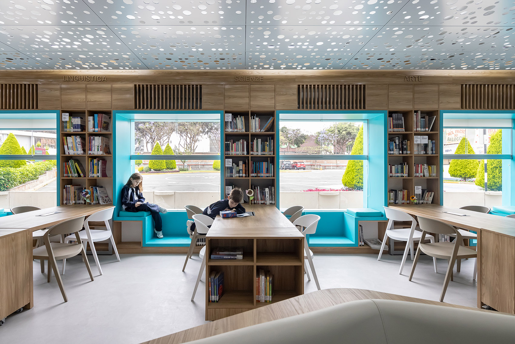 Antonio Raimondi College Library by TERRITORIA - 谷德设计网