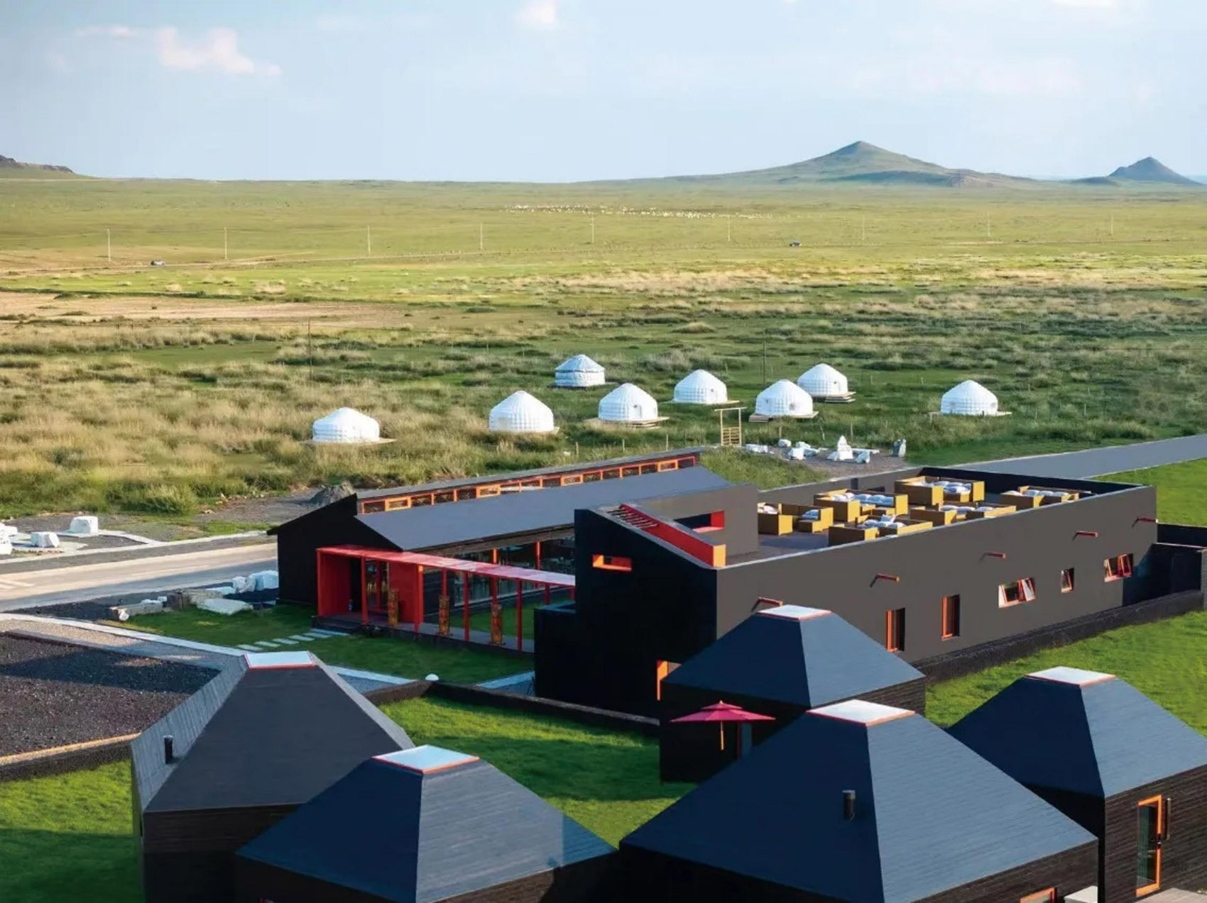 Ulanhad Volcano Hotless Cosmic Grassland New Camp by Ger Atelier - 谷德设计网