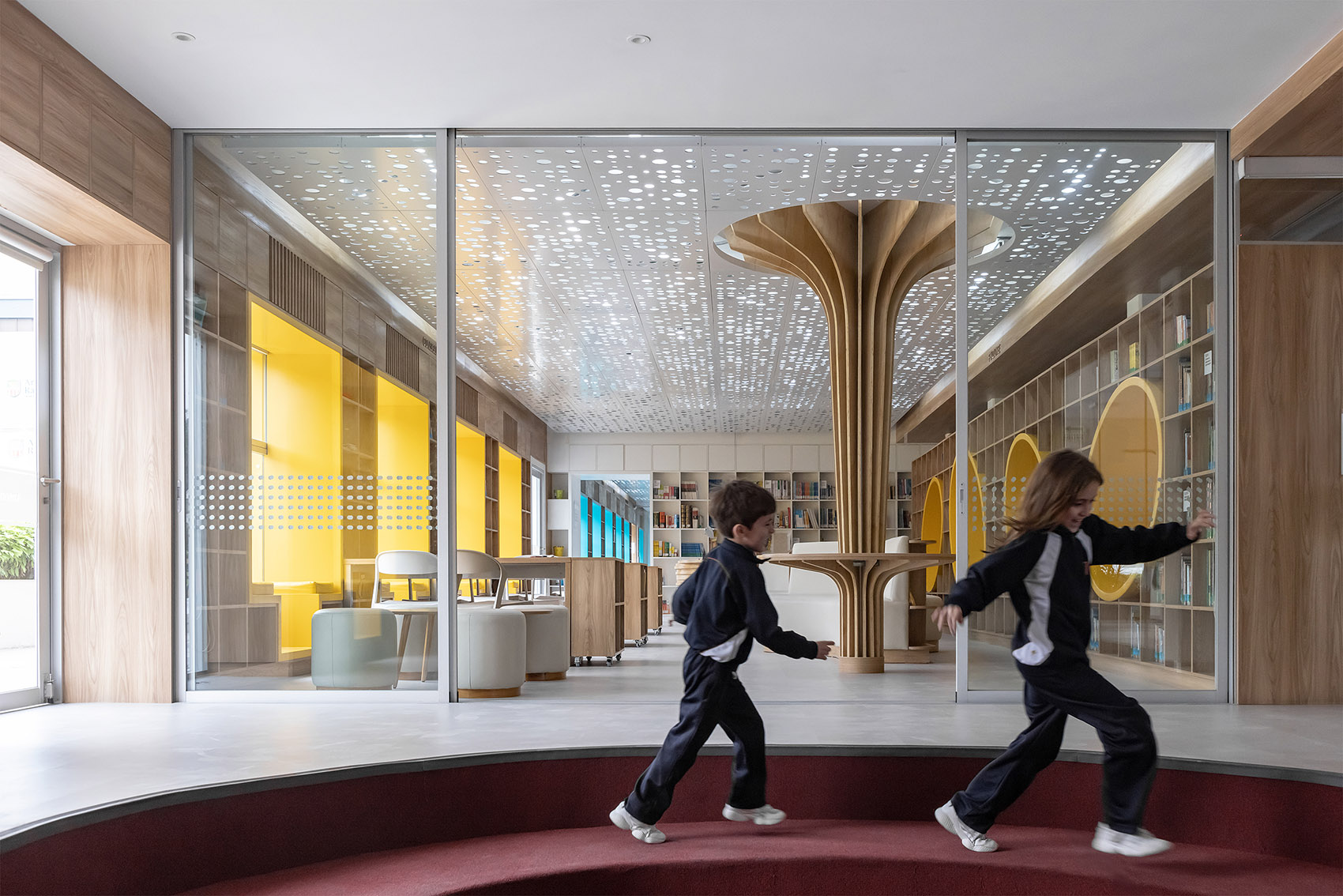 Antonio Raimondi College Library by TERRITORIA - 谷德设计网