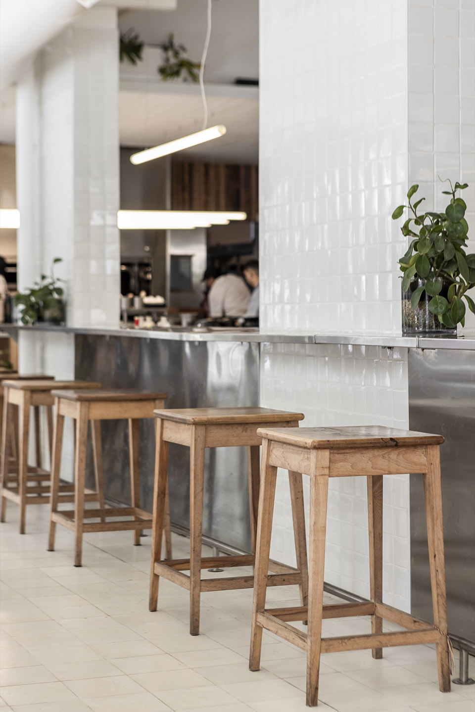 HERMANOS Restaurant by OHIO Estudio - 谷德设计网