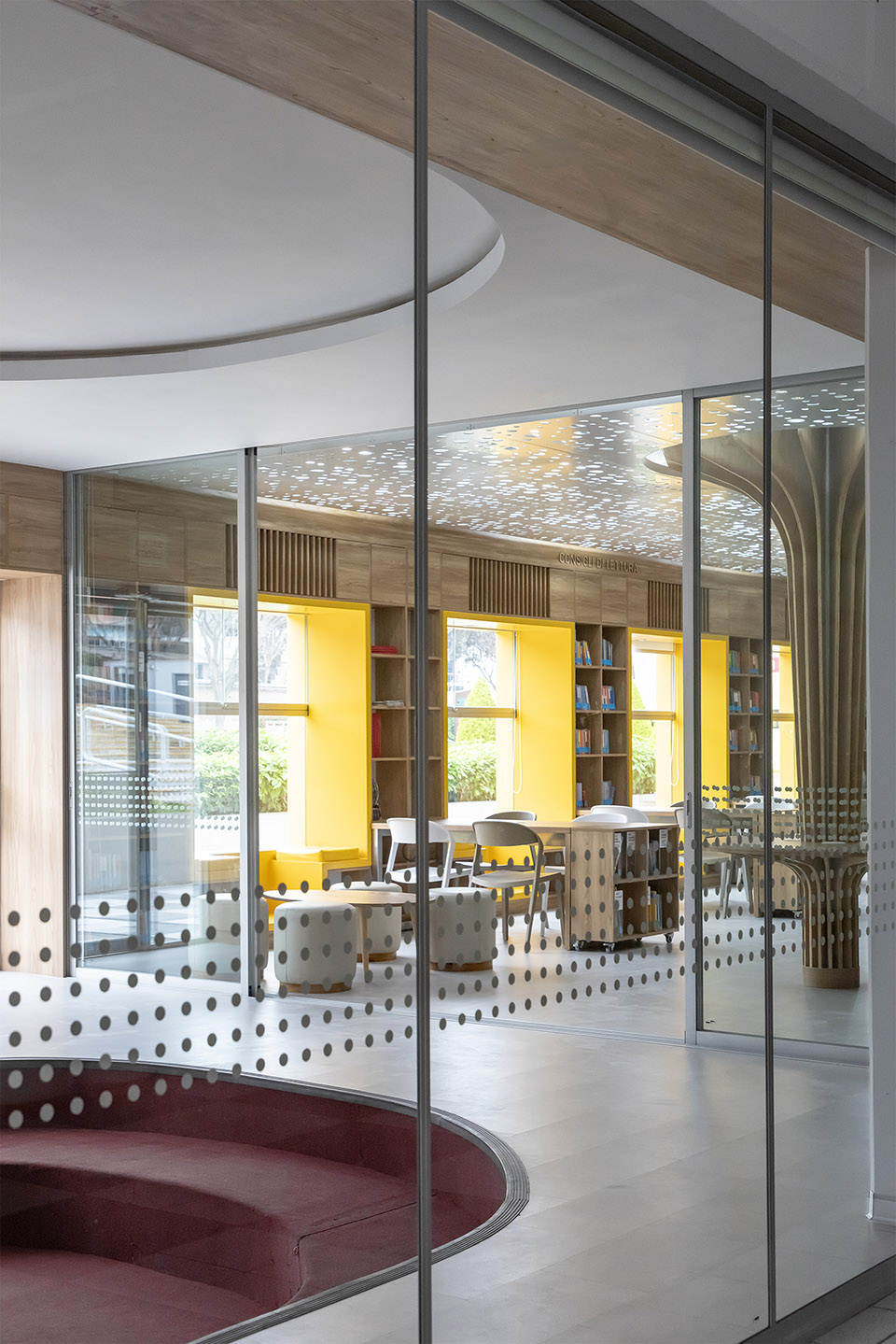 Antonio Raimondi College Library by TERRITORIA - 谷德设计网