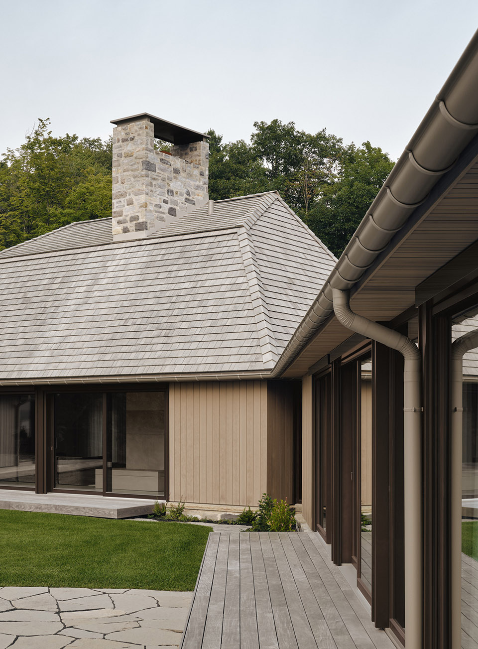 BROM Residence by AtelierCarle - 谷德设计网