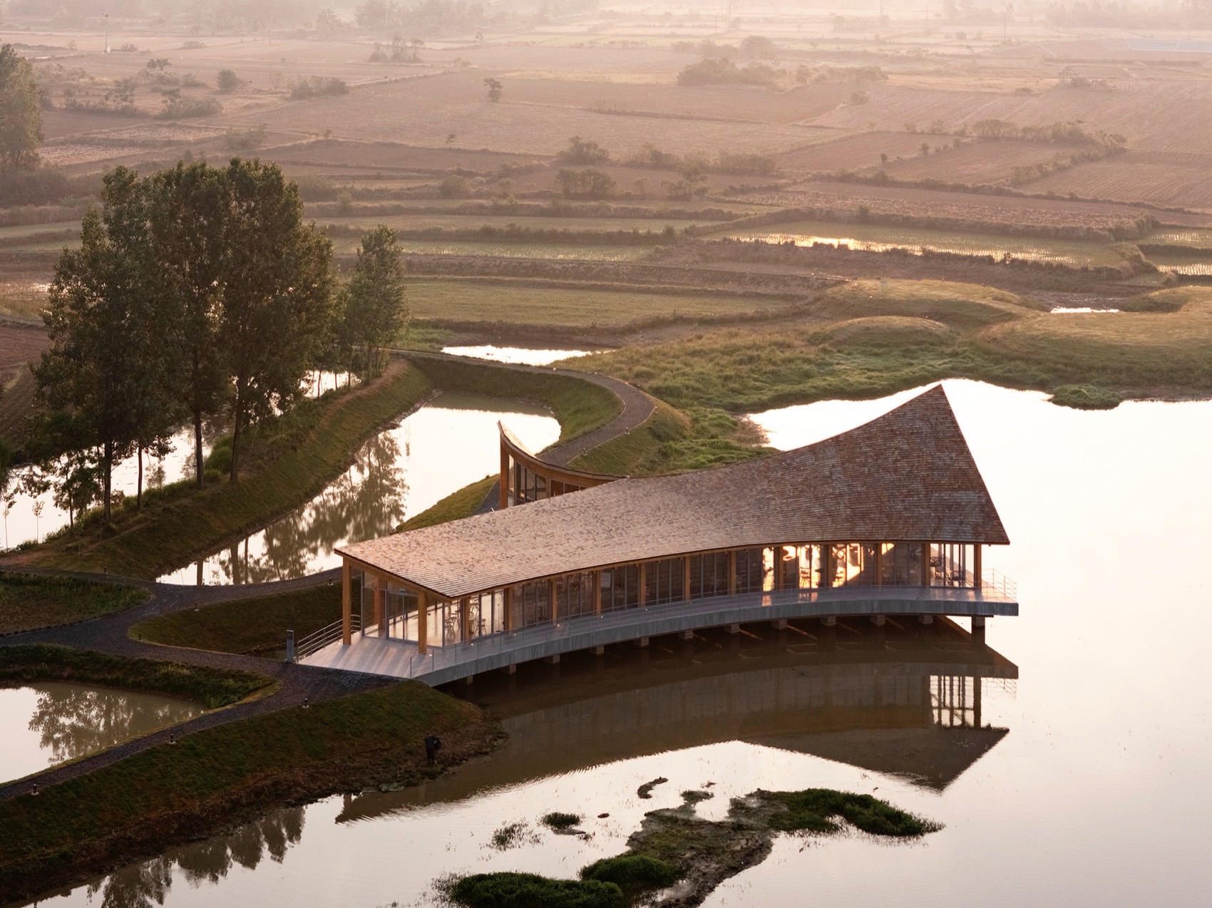 The Driftwood Village Center, Xinyang by Primary Architects - 谷德设计网