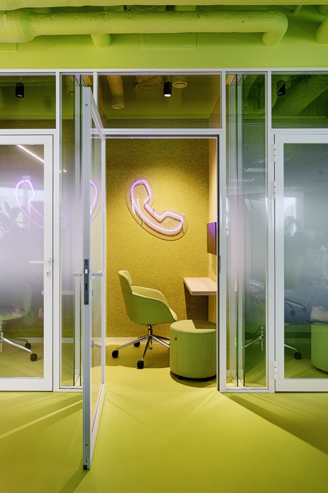 Generation Z is Redefining Office Spaces by SAAN architekci - 谷德设计网