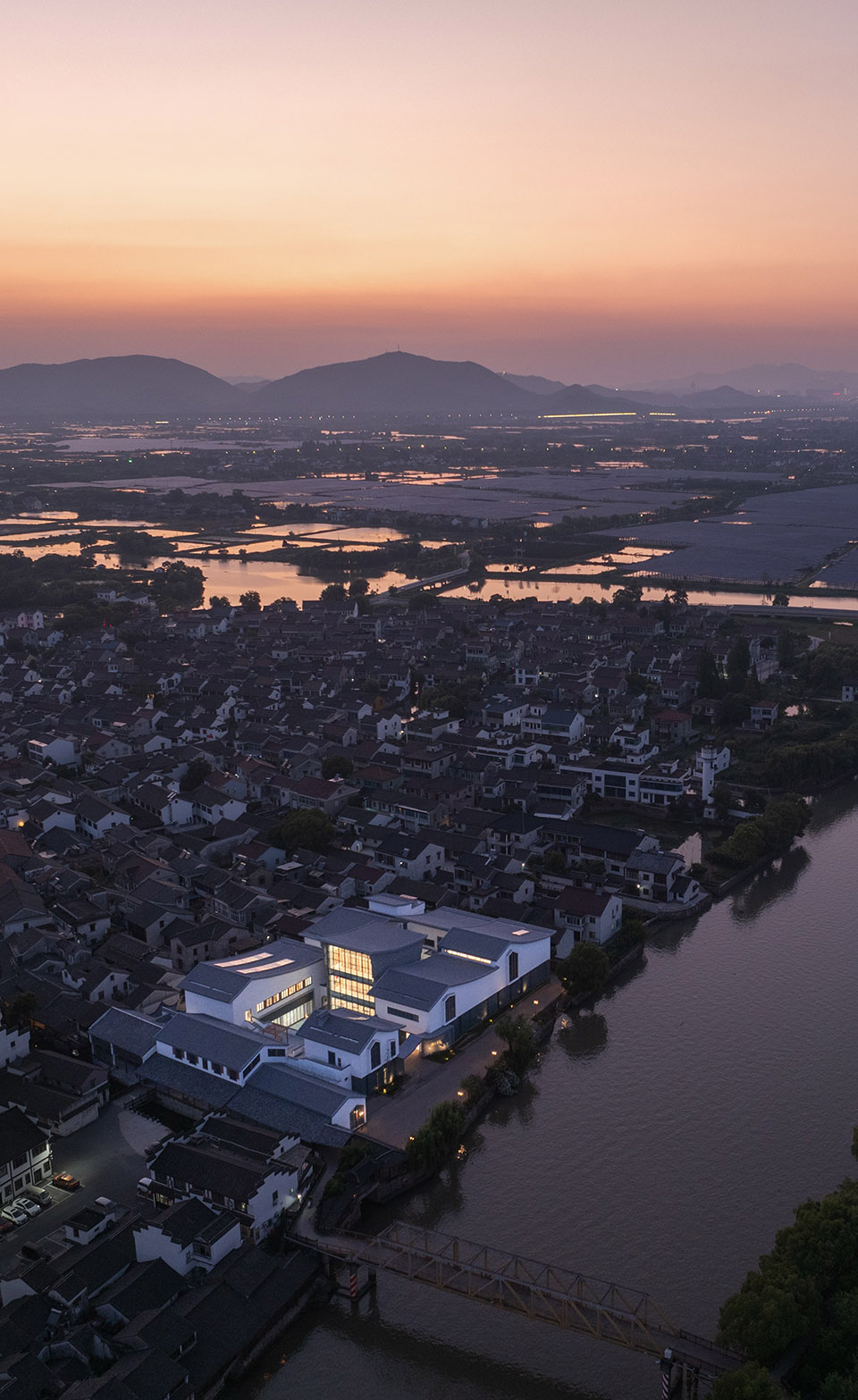 Kaiyuan Academy by Culture and Education Architecture Institute of ...