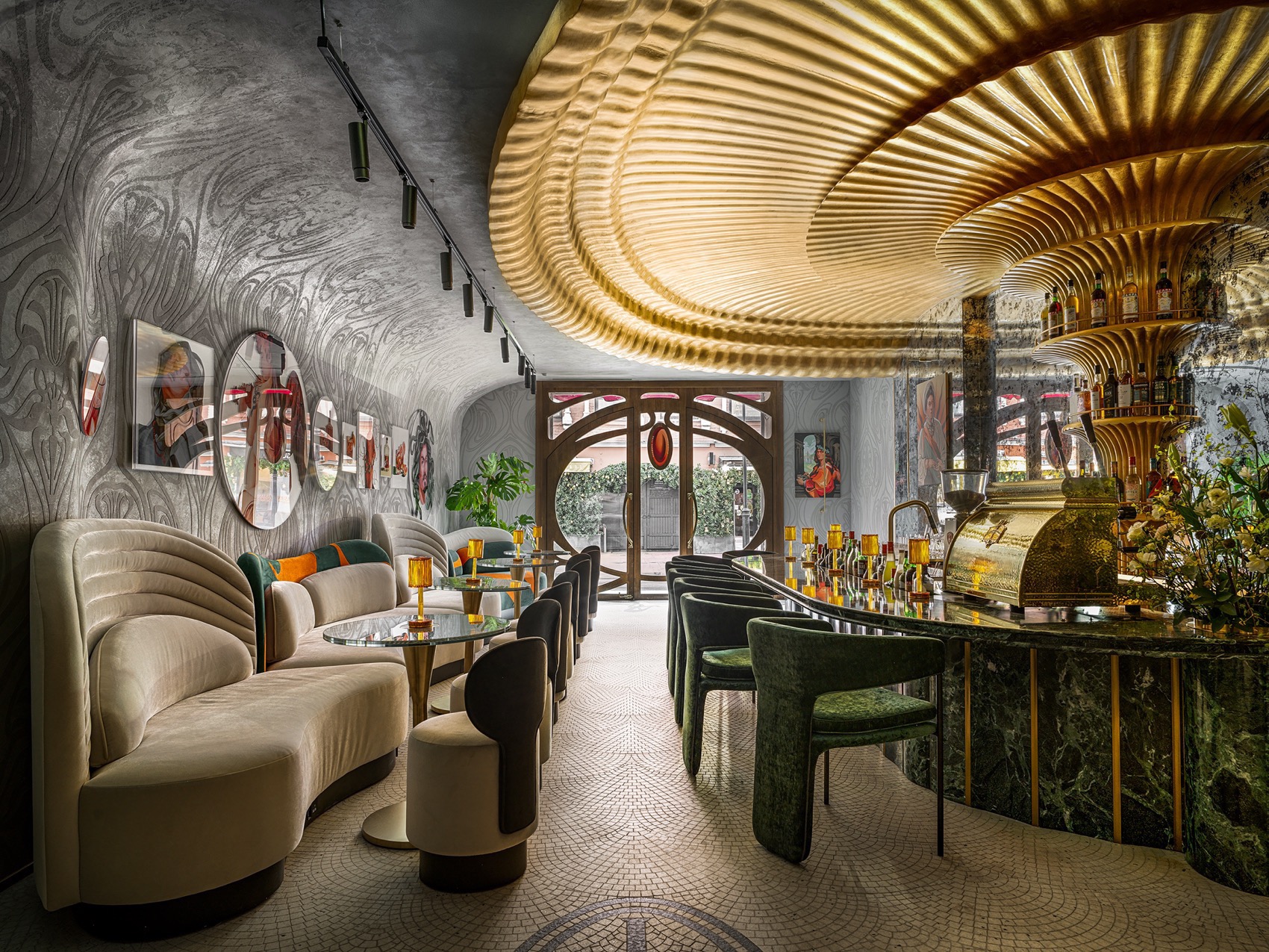 ToMi Negroni Bar, Moscow by S+S (Sundukovy Sisters) Design ...