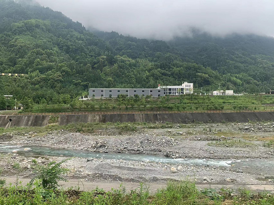 Memorial Exhibition Hall Design for the “Mianmao Highway” by Atelier Haode - 谷德设计网