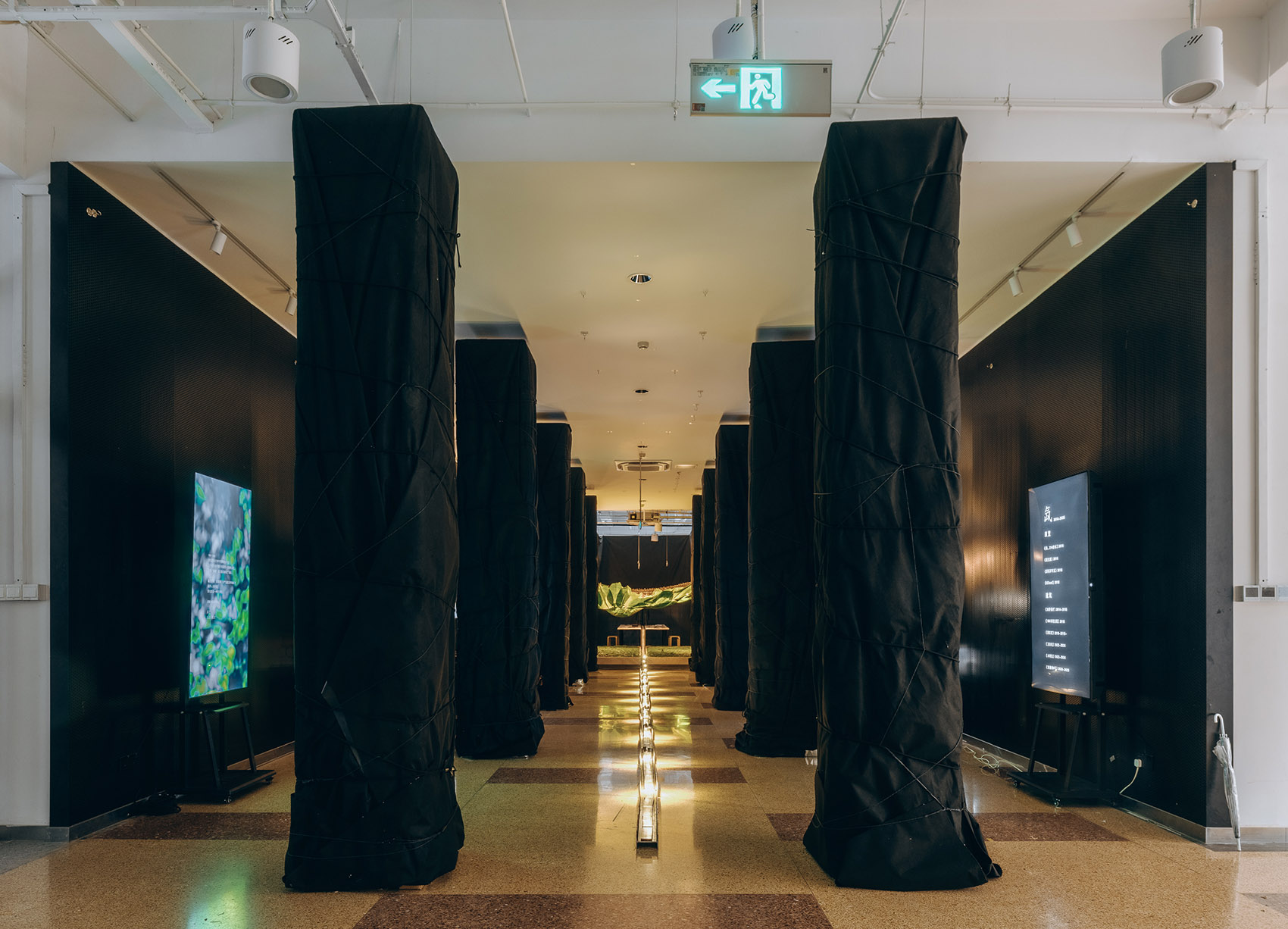 The third exhibition of “HALF STAGE -Absolute Beginner” opened - 谷德设计网