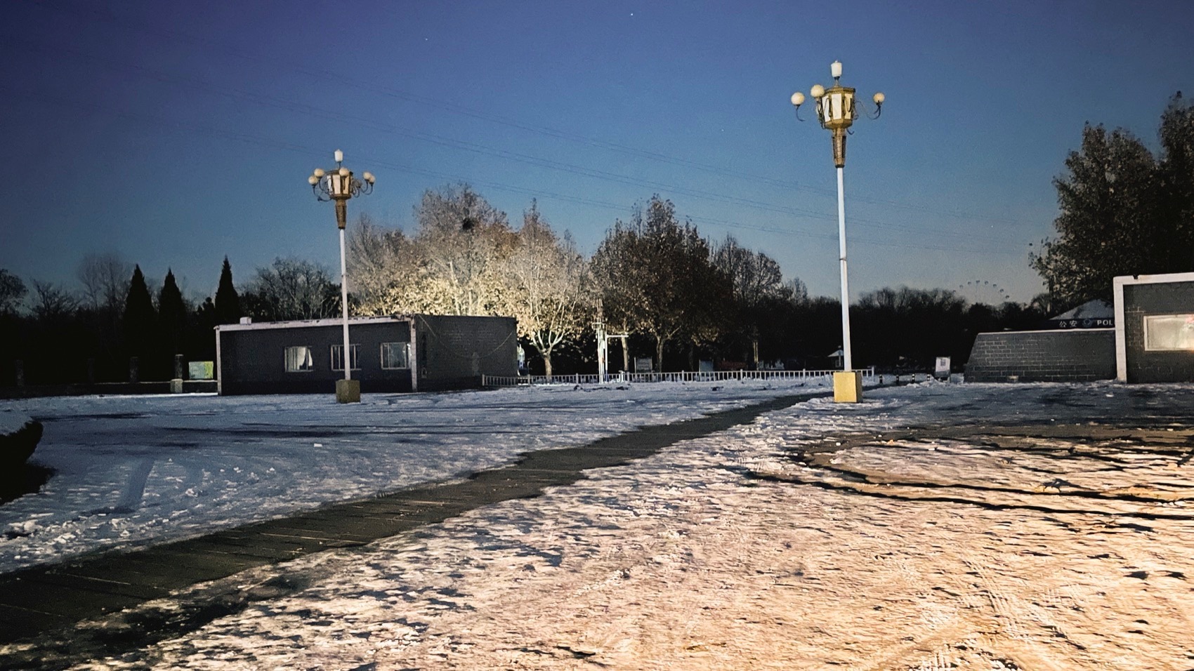 Reed Pavilion, Bird-watching Tower –Park service building series in ...
