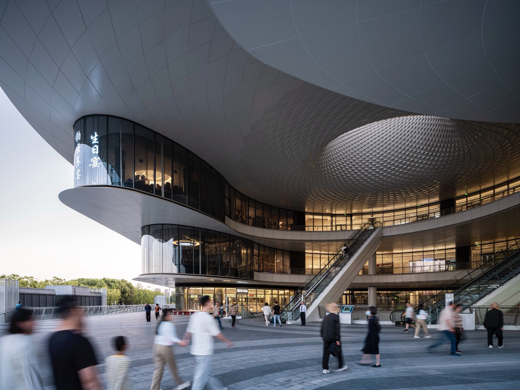 Suzhou Wujiang Songling Avenue Bus Terminal by Nikken Sekkei Ltd - 谷德设计网