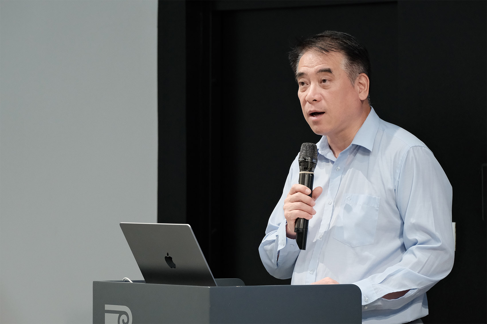 The fourth exhibition of “HALF STAGE – when attitude becomes form ...