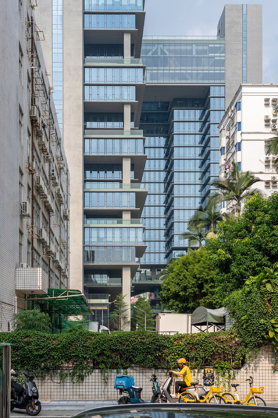 Intelligent Innovation Technology Building by CCDI DongXiYing Studio ...