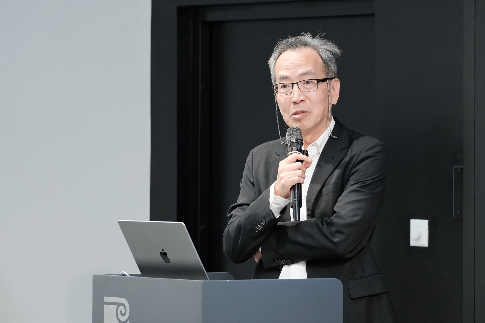 The fourth exhibition of “HALF STAGE – when attitude becomes form ...