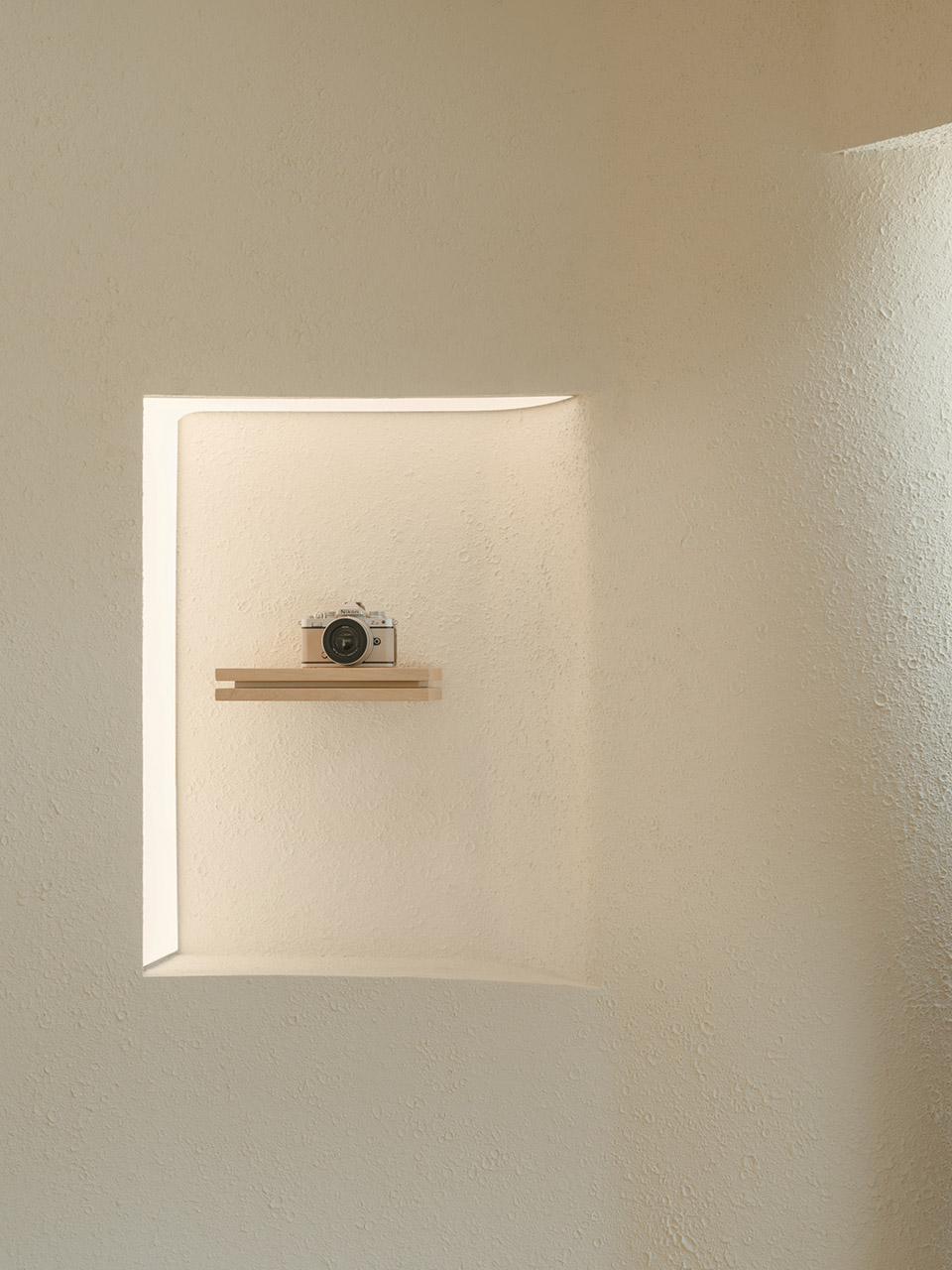 Nikon Shanghai Store 2.0 by LUKSTUDIO - 谷德设计网