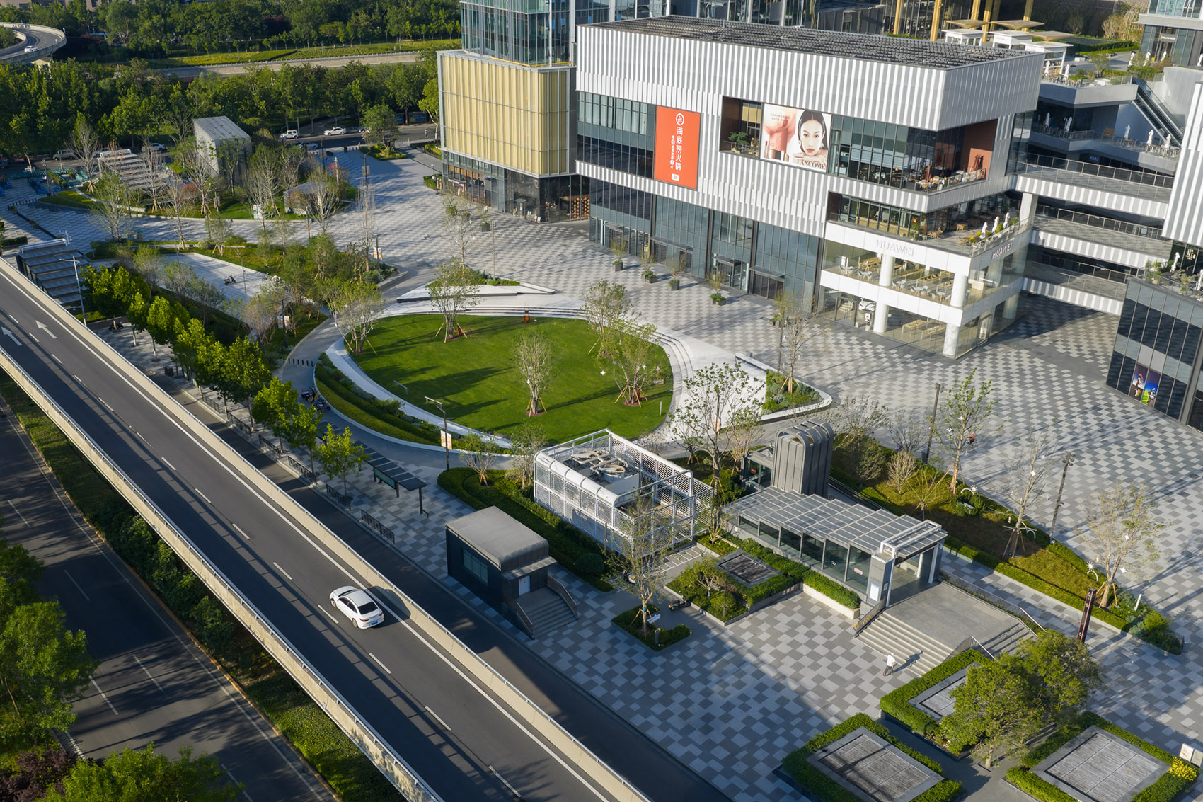 The MixC Landscape Design by Percent Landscape Design Studio - 谷德设计网