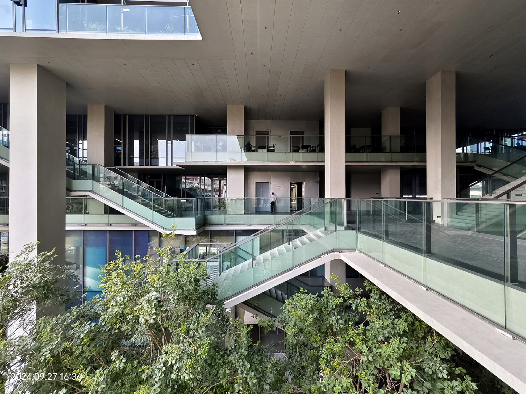 Intelligent Innovation Technology Building by CCDI DongXiYing Studio ...