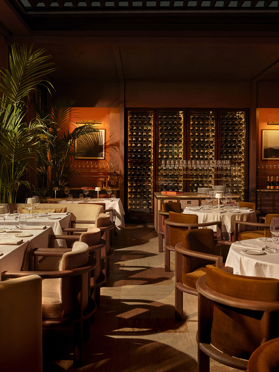 Esca Restaurant by URBANJOBS - 谷德设计网