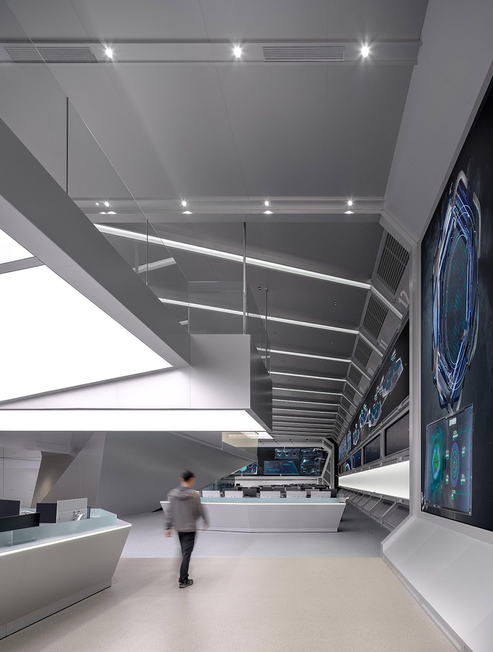 Enterprise Command Center – WeBank by EICOSPACE - 谷德设计网