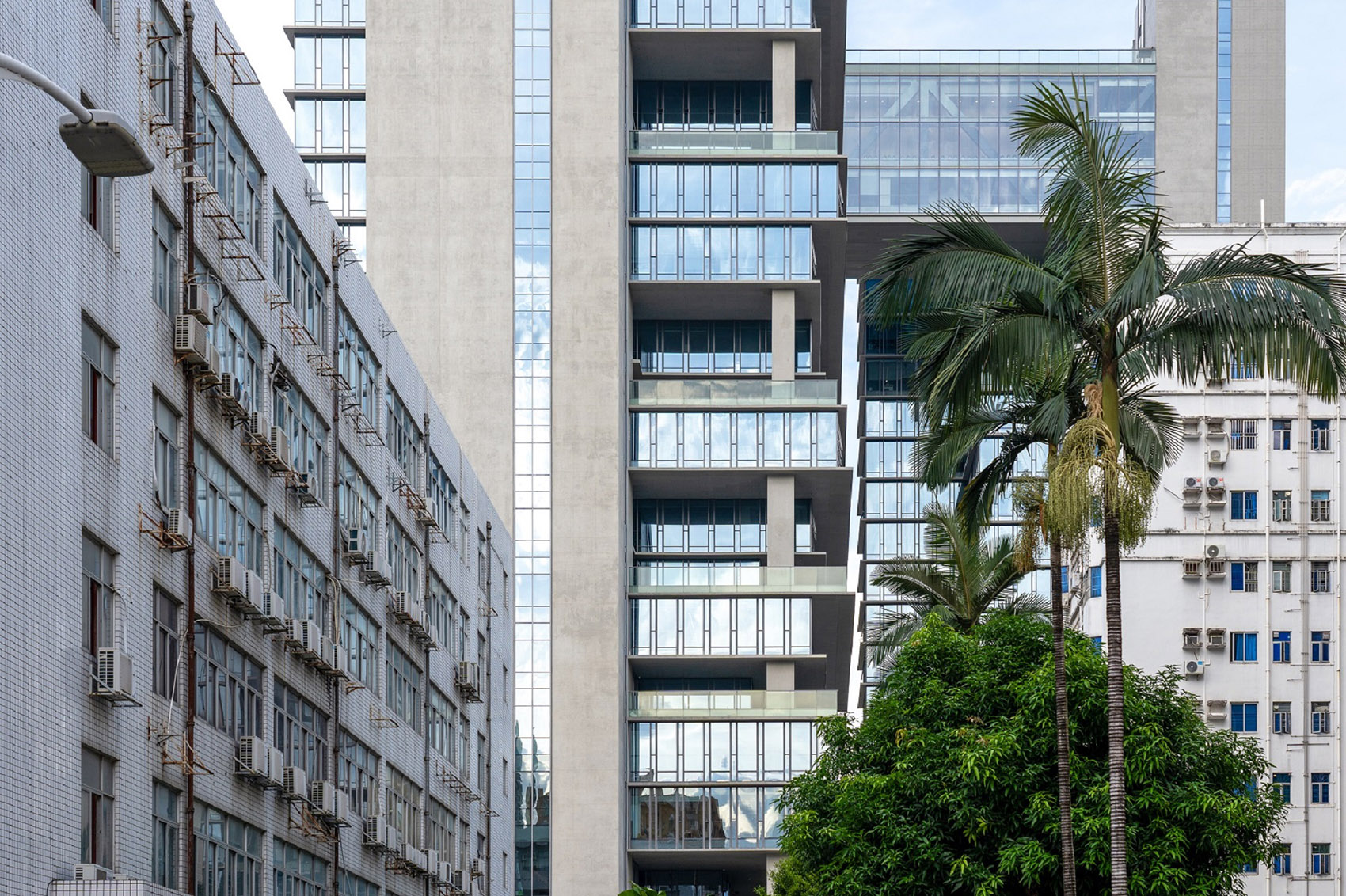 Intelligent Innovation Technology Building by CCDI DongXiYing Studio ...