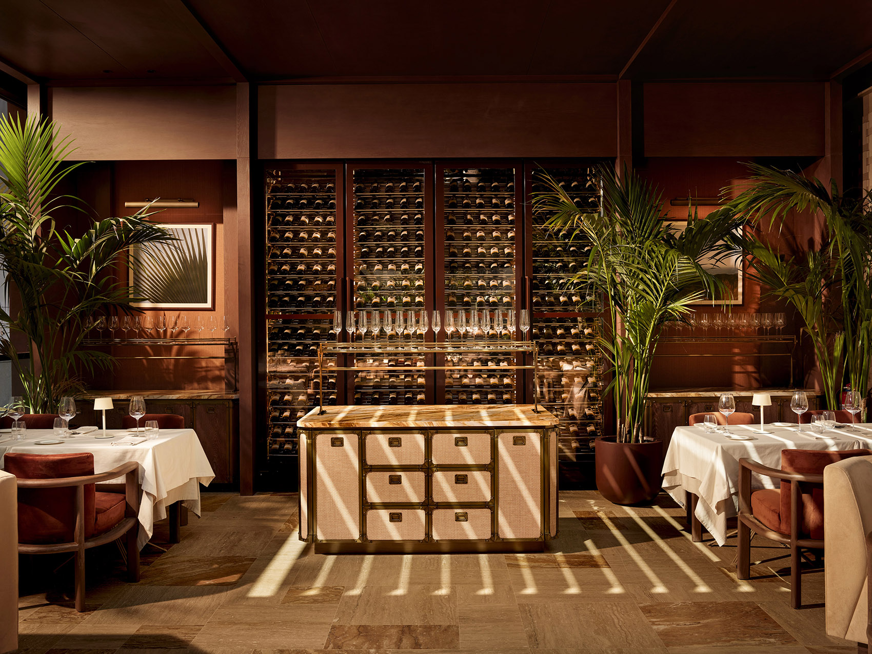 Esca Restaurant by URBANJOBS - 谷德设计网