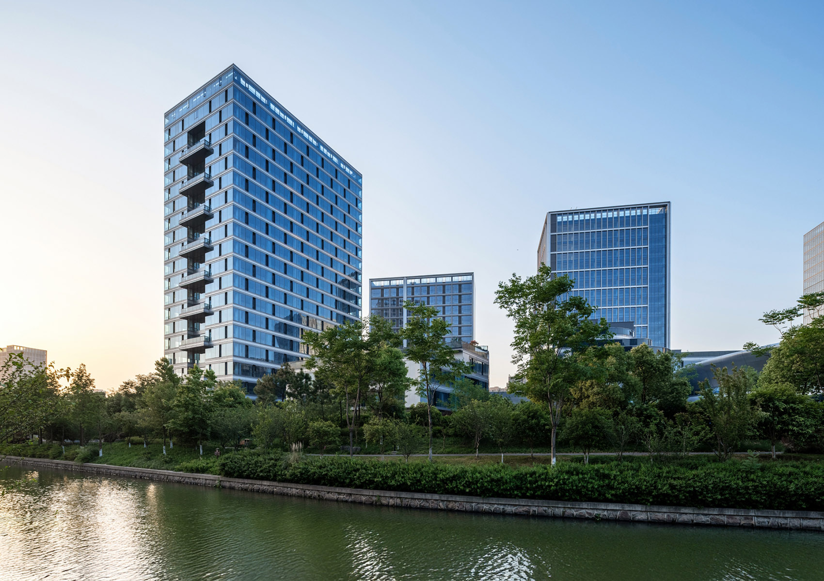 新浪智慧网谷产业园区，杭州 / SEA东南设计 - 谷德设计网