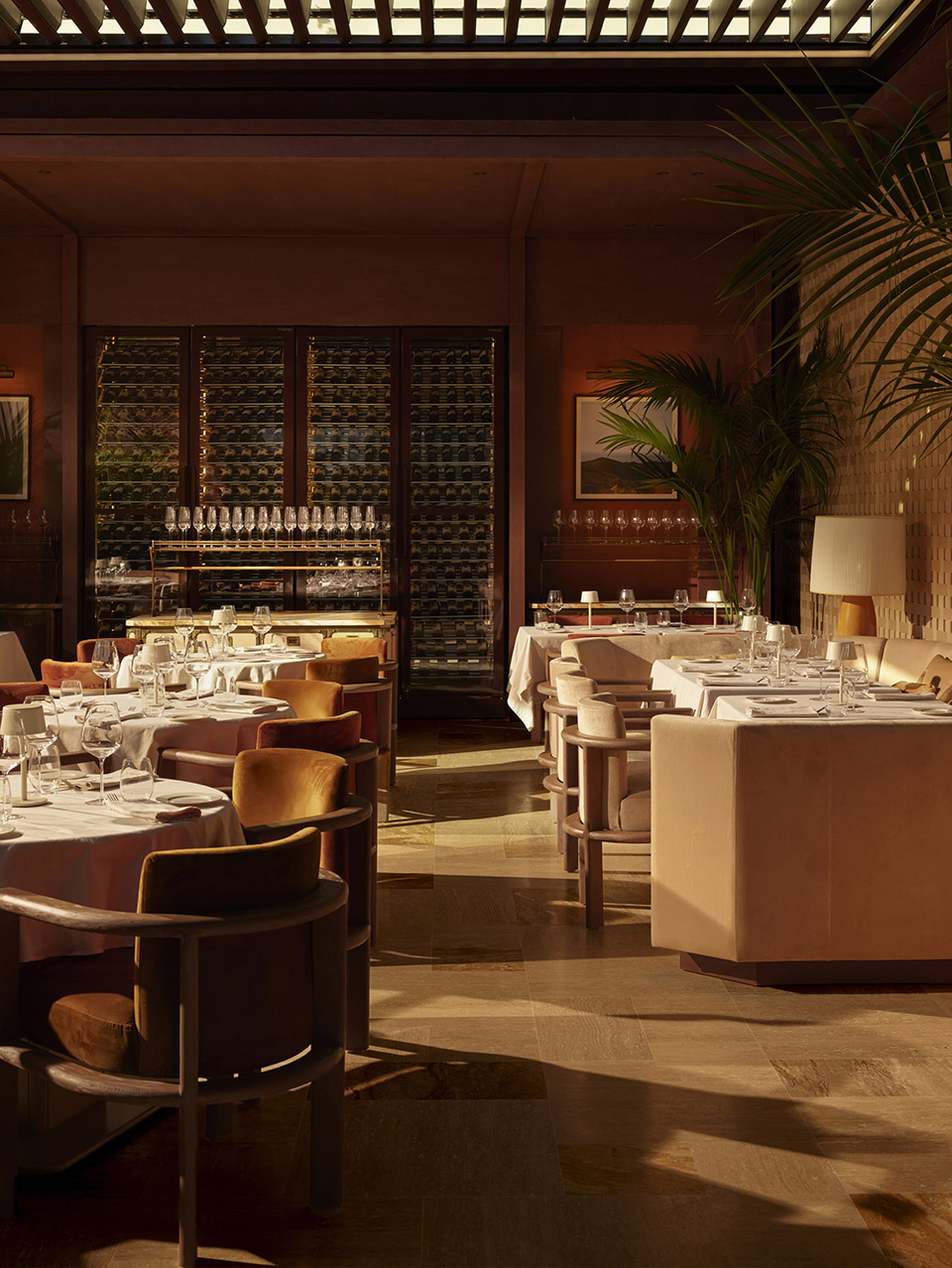 Esca Restaurant by URBANJOBS - 谷德设计网