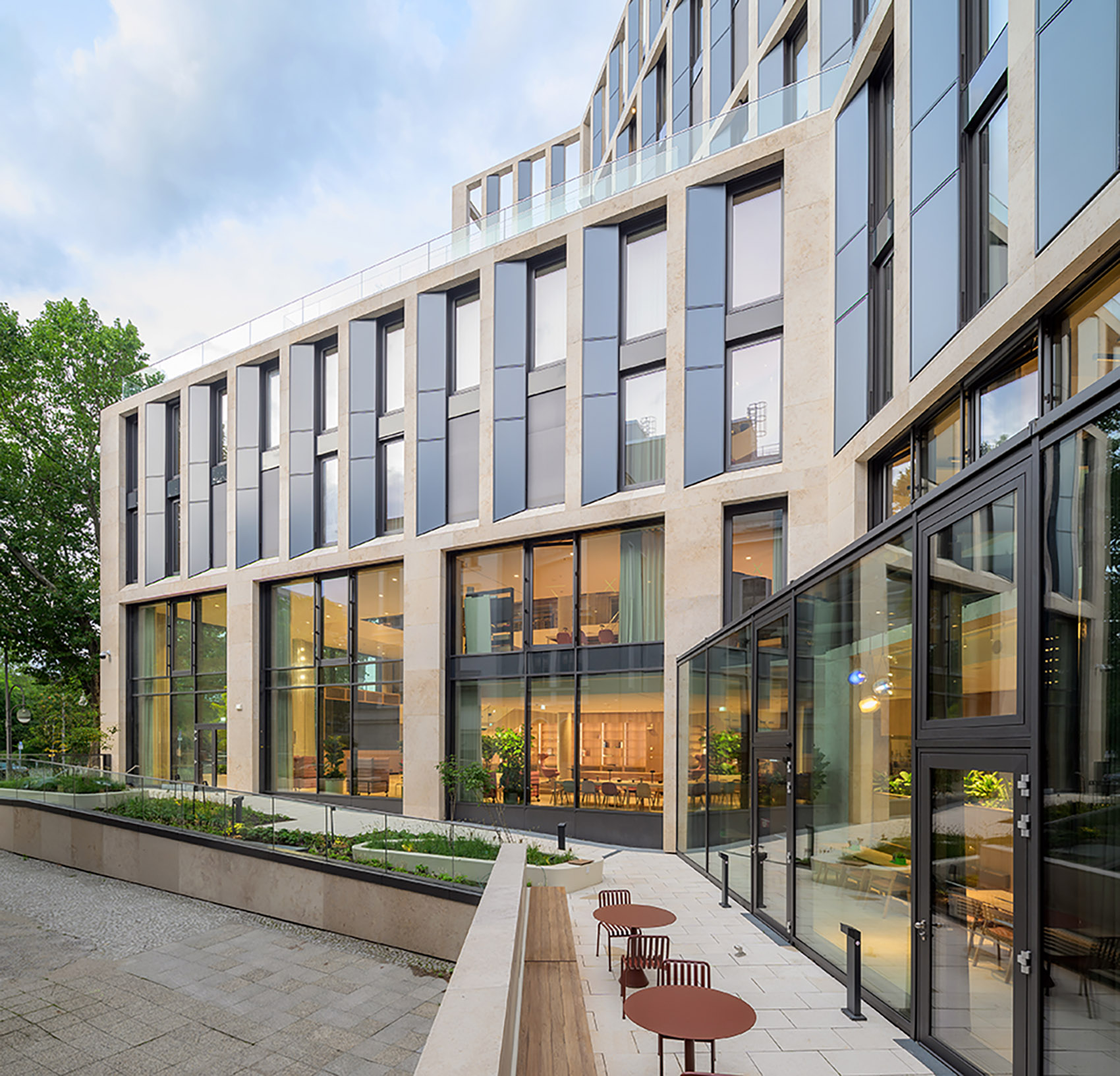 B-One Office building by C.F. Møller Architects - 谷德设计网