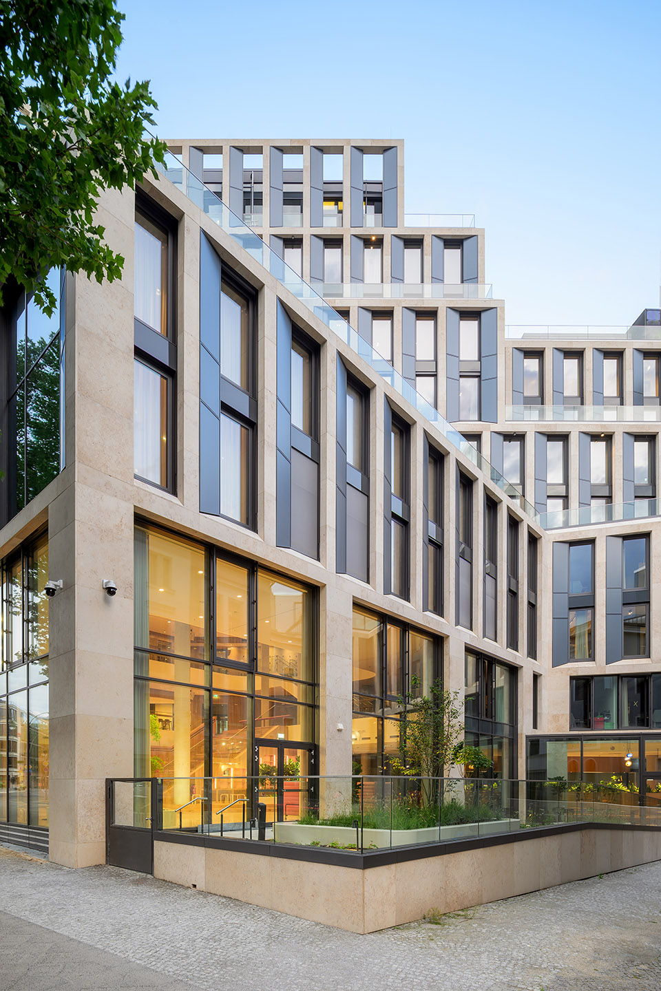 B-One Office building by C.F. Møller Architects - 谷德设计网