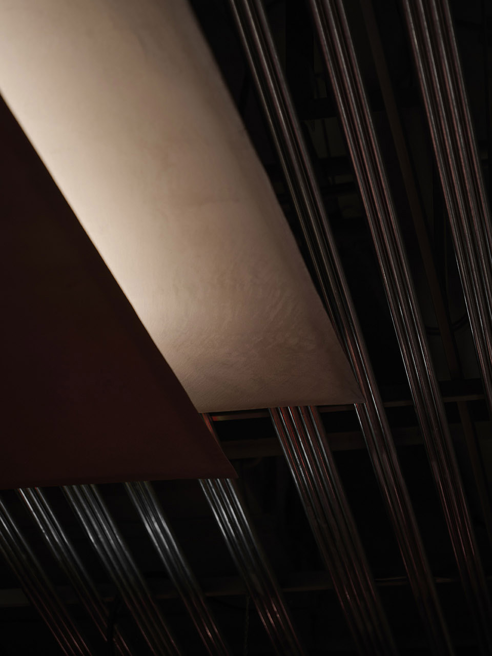 DMC Bar by Fununit Design & More - 谷德设计网