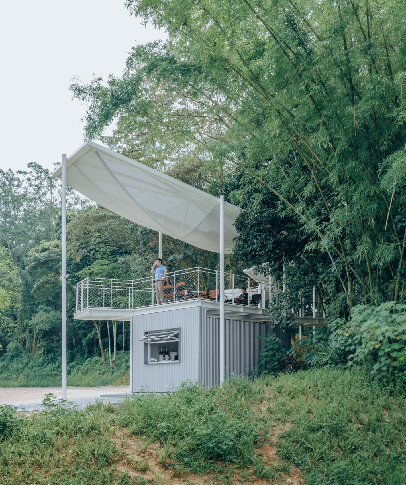 Floating Canopy Grove by People’s Architecture Office - 谷德设计网
