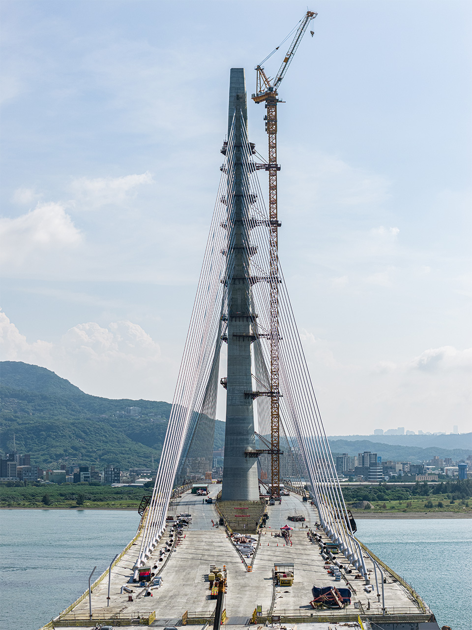 Danjiang Bridge by Zaha Hadid Architects - 谷德设计网