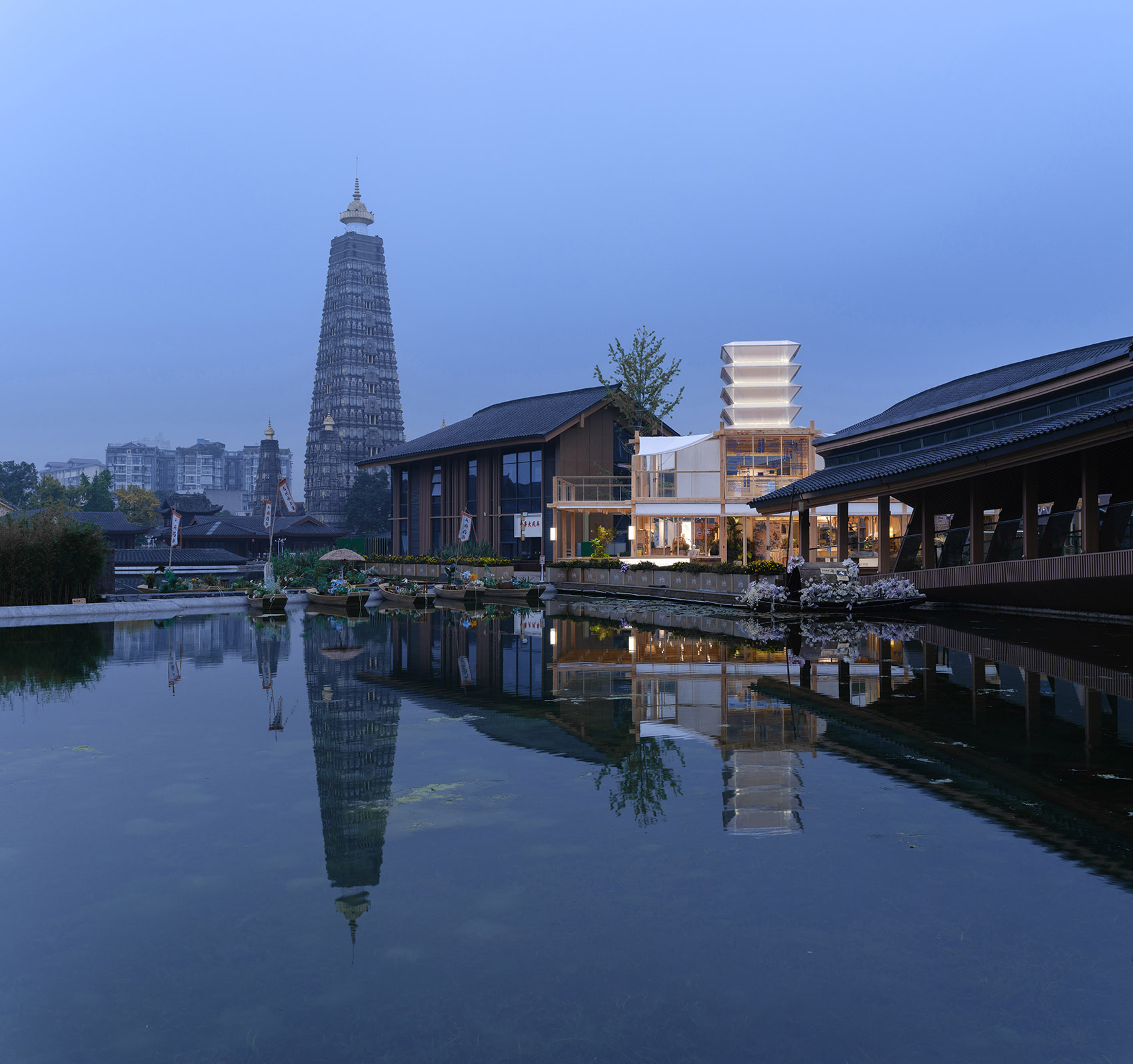 Tianfu Medicine Market Store Zero by UN-GROUP - 谷德设计网