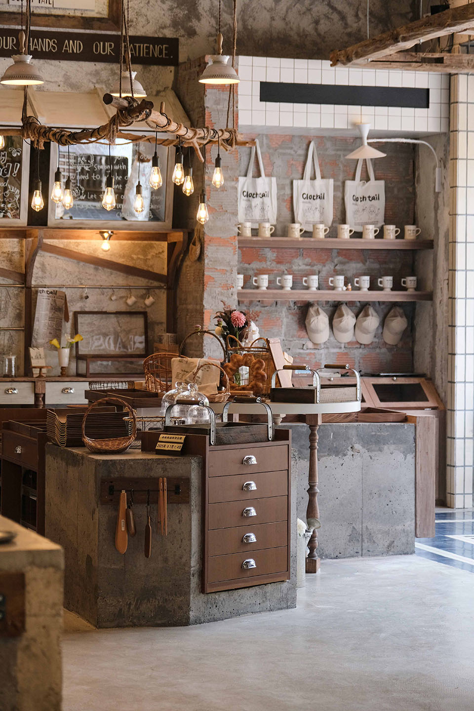Cloth Tail Bakery by YOOQ STUDIO - 谷德设计网