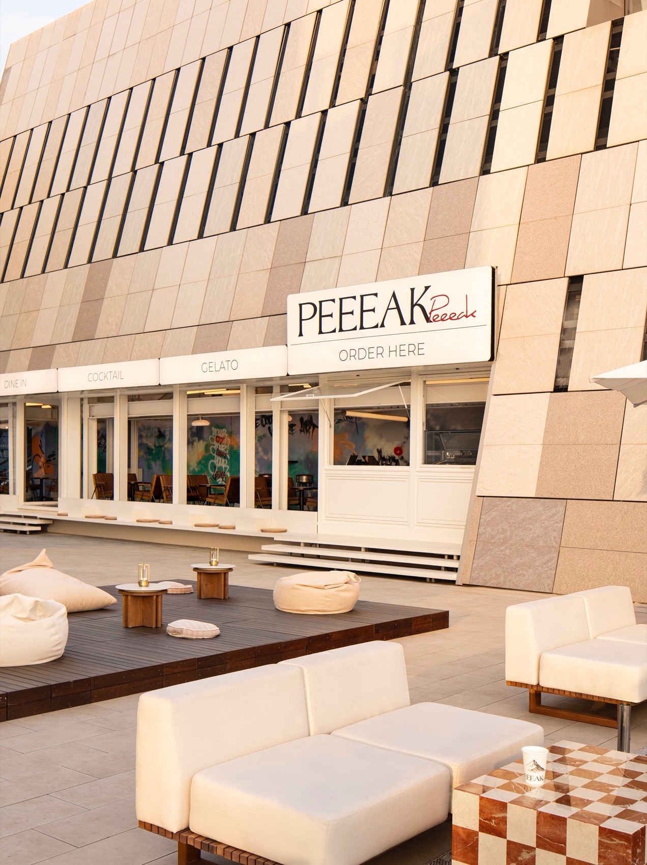 PEEEAK Café & Bar by Vivienne Han Design - 谷德设计网