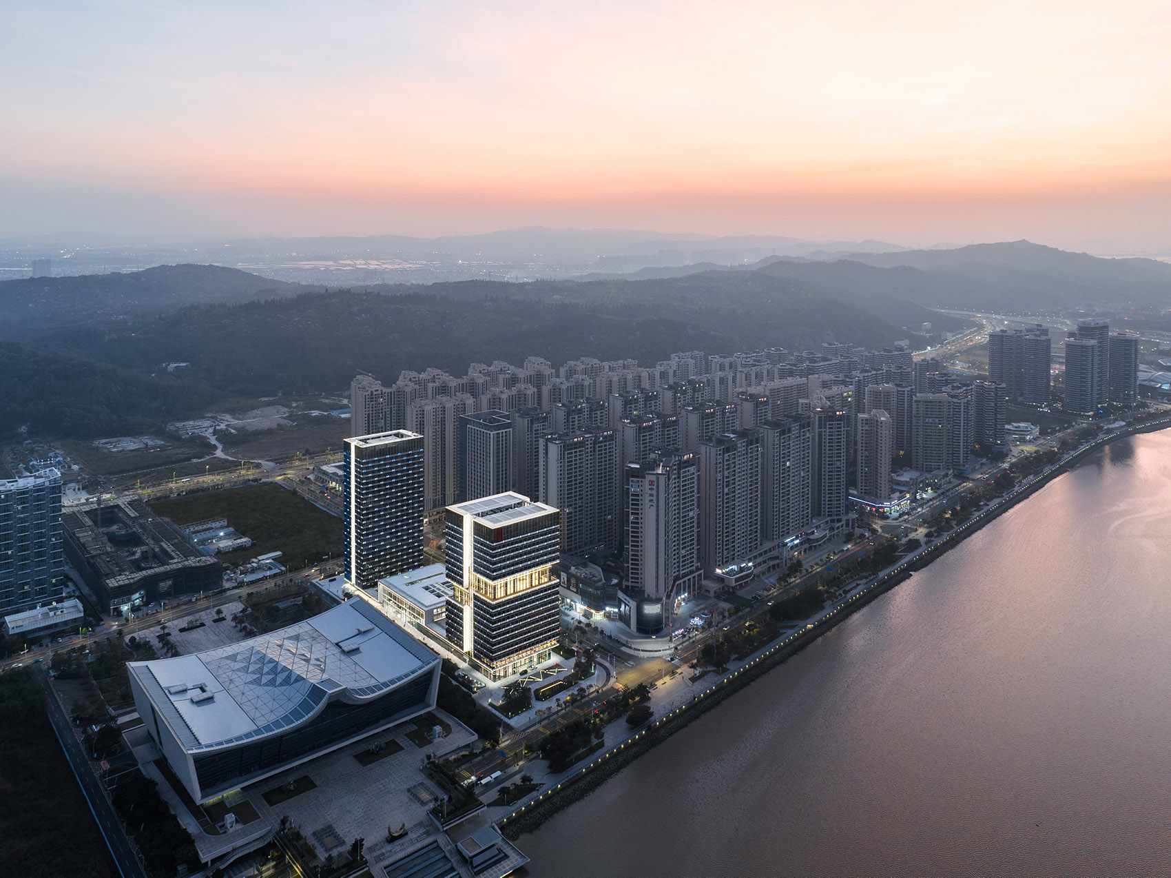 CHJ Plaza in Shantou by gmp - 谷德设计网