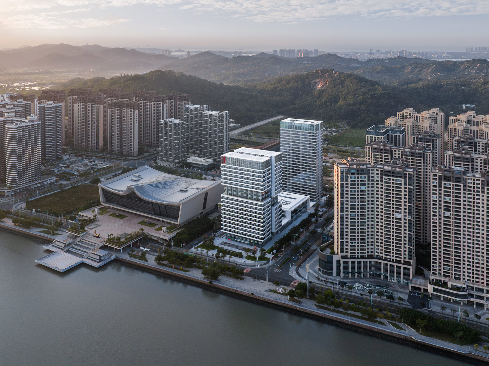 CHJ Plaza in Shantou by gmp - 谷德设计网