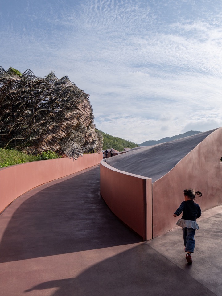 The Earth Valley Theater in Yaohu Village by GOA - 谷德设计网