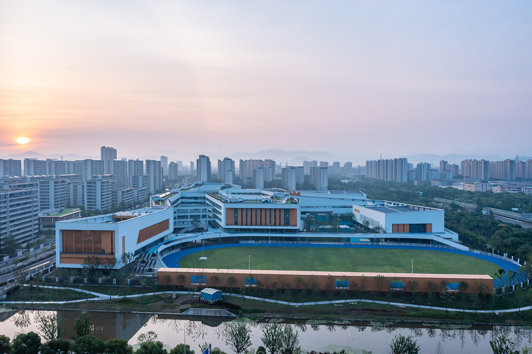 宁波童第周实验学校，浙江 / c+d设计中心 - 谷德设计网