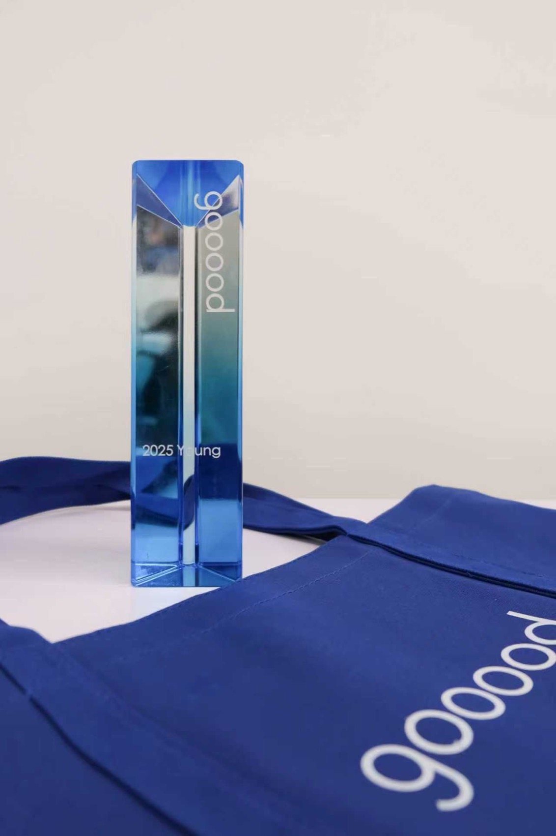 2025 Young番外篇 – 奖杯的现场 - 谷德设计网
