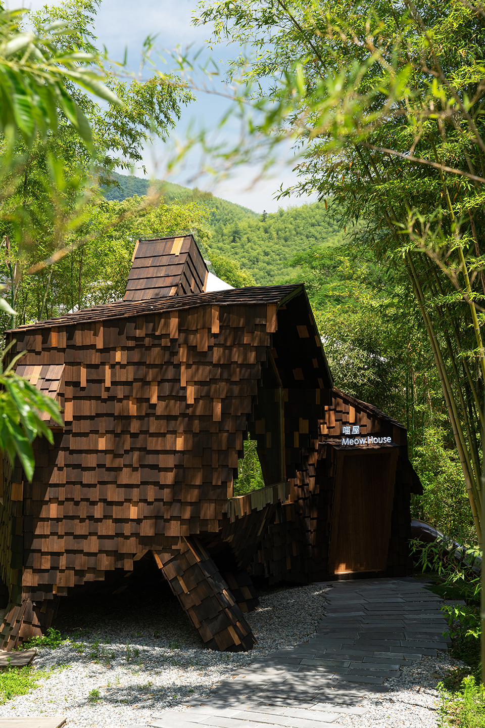 Cat House by JumpingHouseLab - 谷德设计网