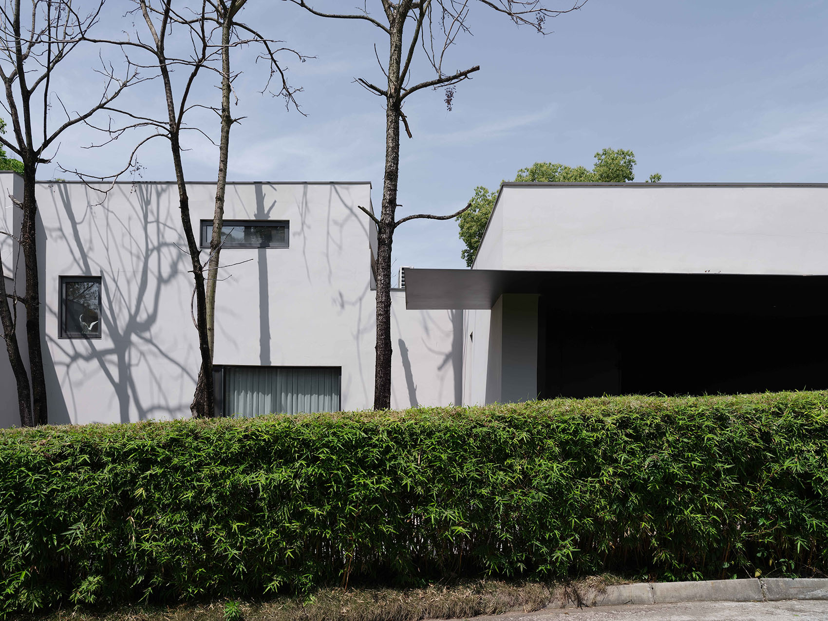 Blue Roof Artist Studio Renovation by REL ARCHITECTS - 谷德设计网