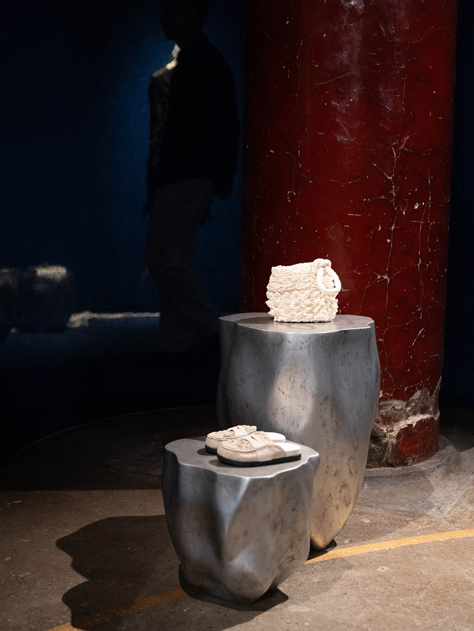 ZARA’s limited-time art space by SKYnoa - 谷德设计网