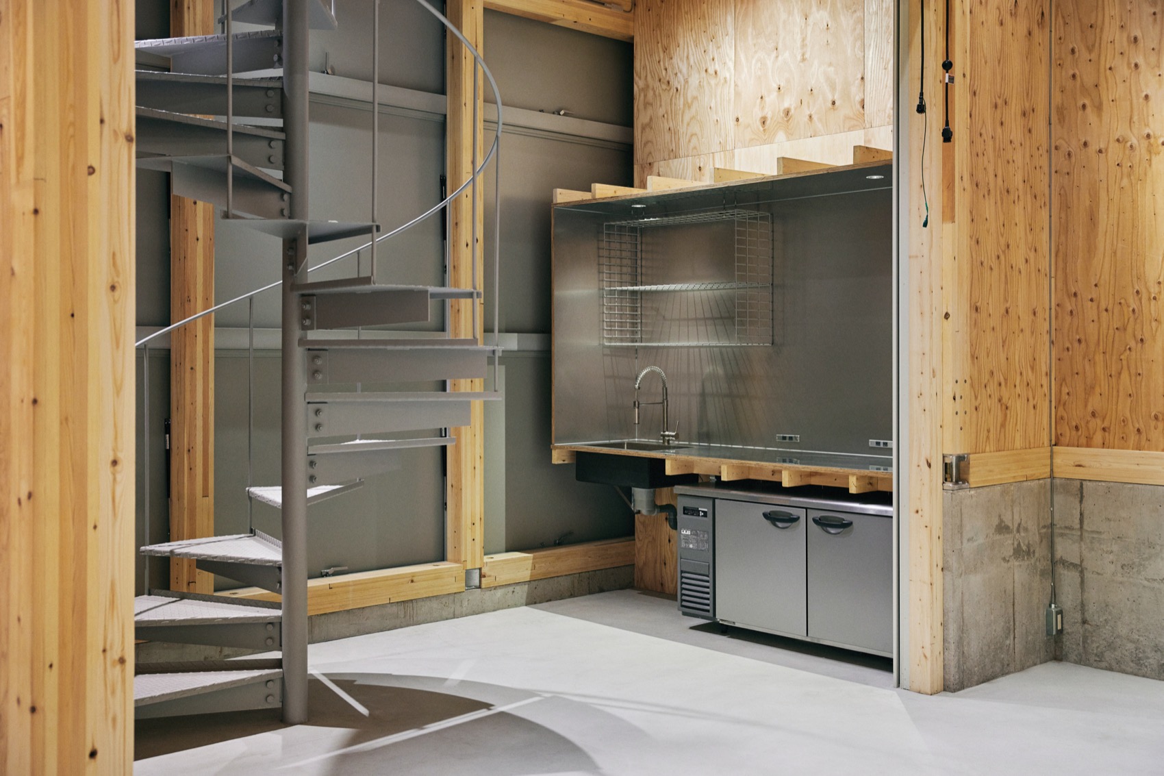 Uchida Shoten New Head Office by Jo Nagasaka / Schemata Architects - 谷德设计网