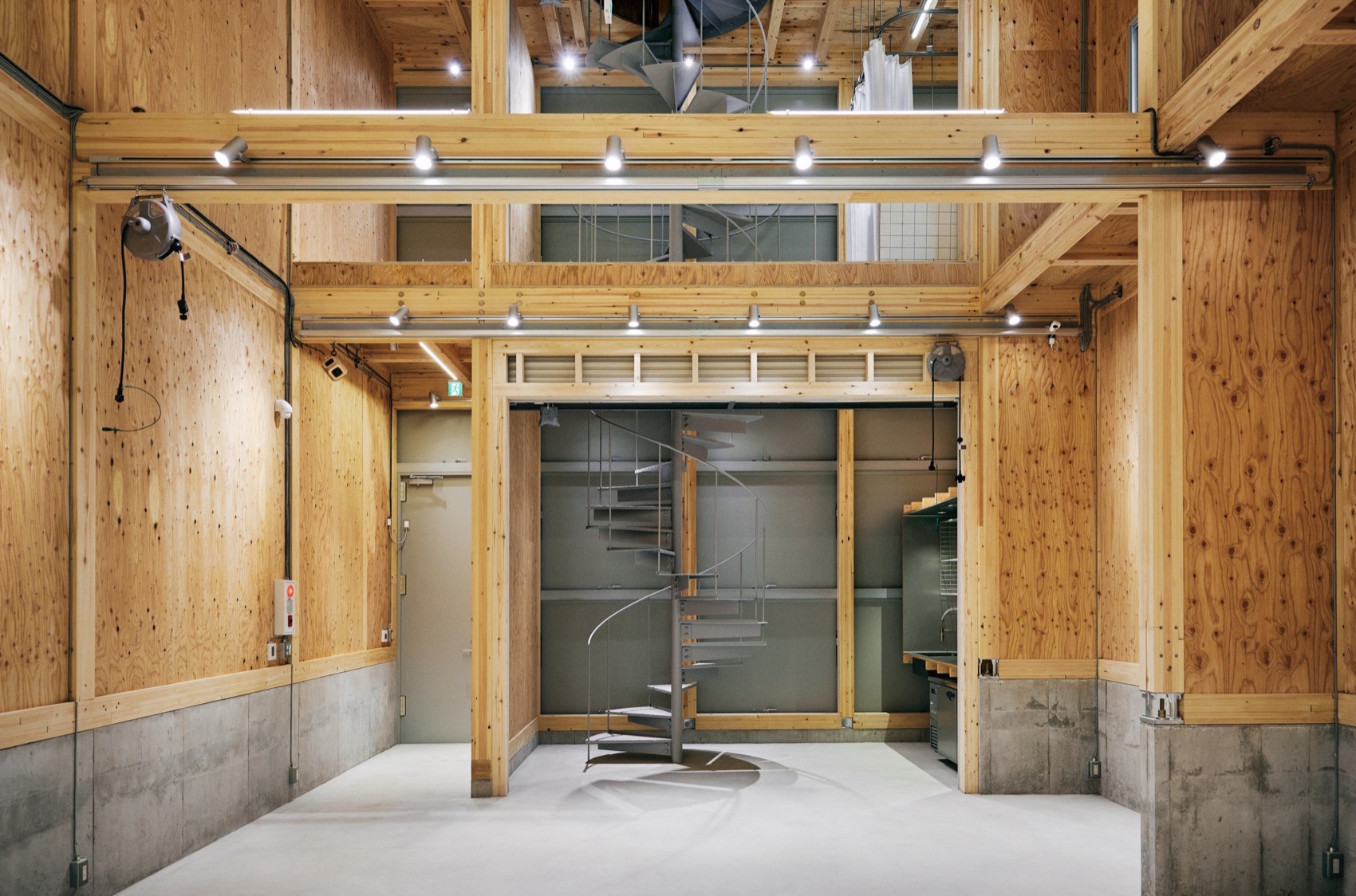 Uchida Shoten New Head Office by Jo Nagasaka / Schemata Architects - 谷德设计网