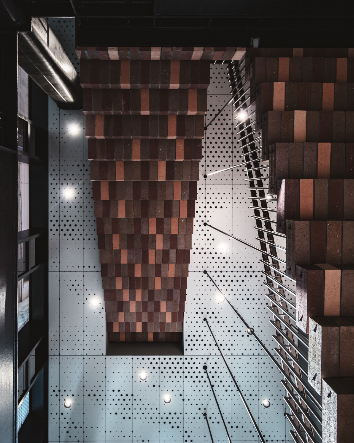 Chiyoda City Mansei-bashi Branch Office/Citizen Hall by Nikken Sekkei ...